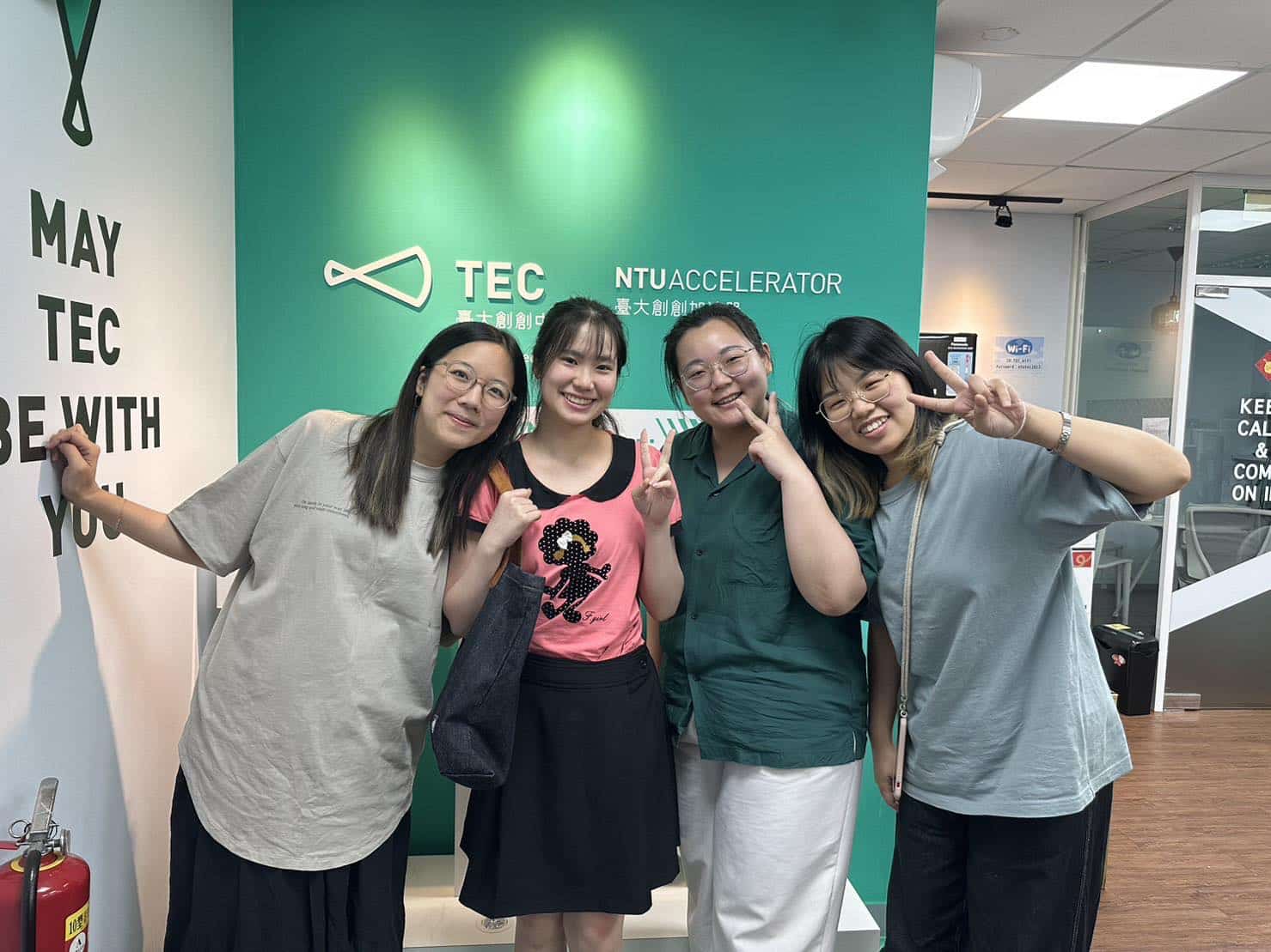 Emily 2023 春實習 （事業發展暨行銷部門）